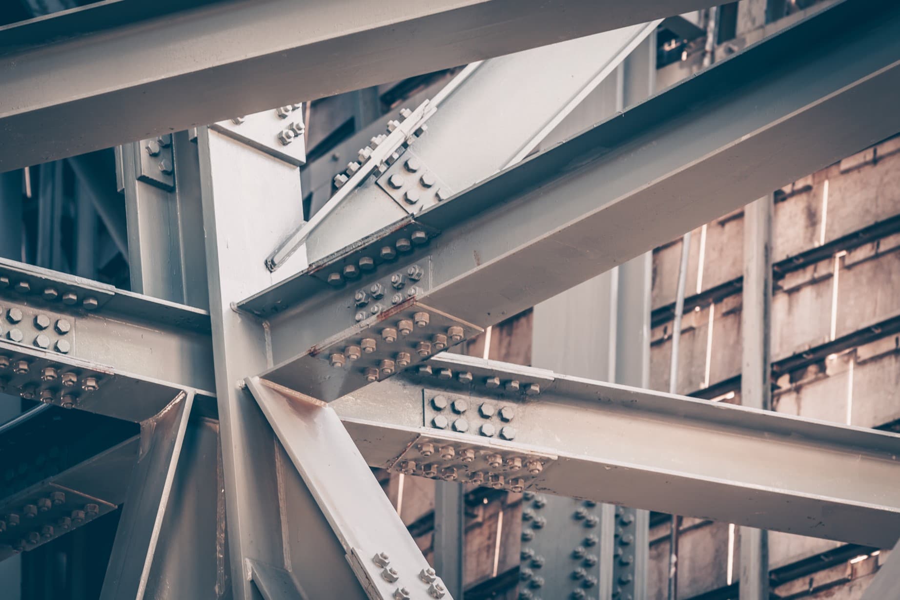 A992 vs A36 Steel: Differences, Uses & Which to Choose | SteelNow